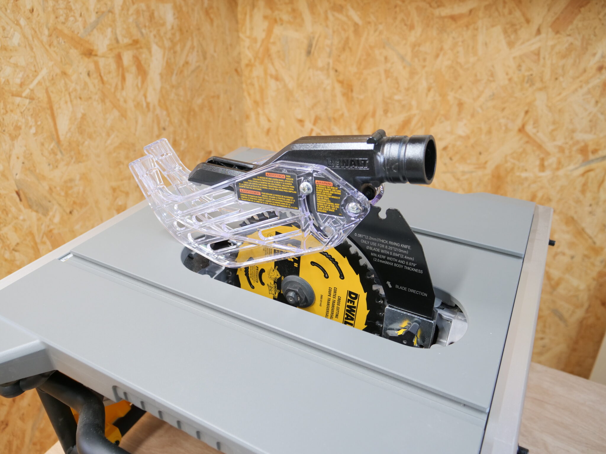 デウォルトテーブルソー「DWE7485」の構造と基本の使い方、各部調整方法について解説します。 | 作っちゃう？